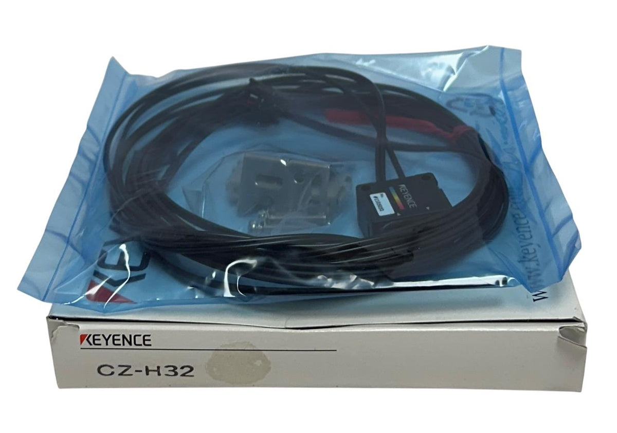 KEYENCE CZ-H32 / CZH32 REFLECTIVE SENSOR HEAD CZ-V20 SERIES VARIABLE S ...