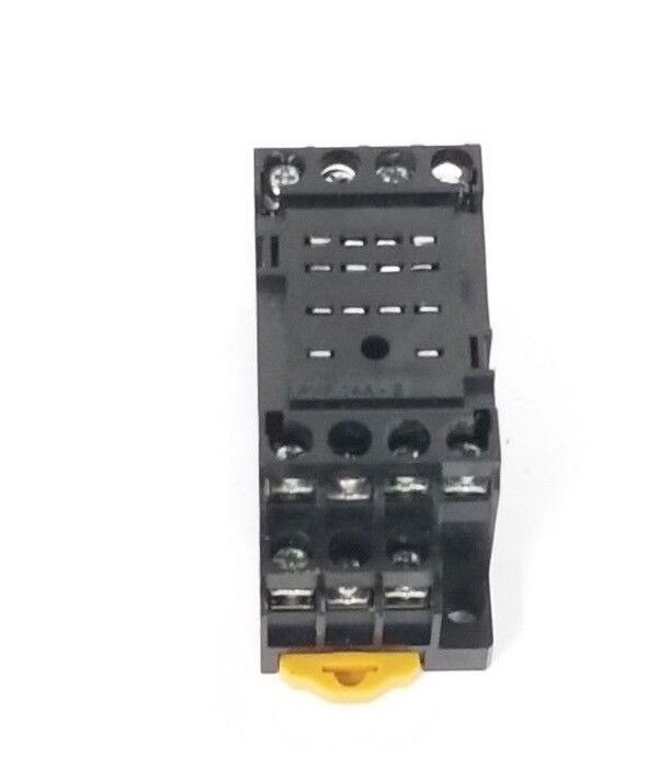 OMRON PYF14A-E RELAY SOCKET 5A, 250VAC, 2-M4X10 — PremiumPLC