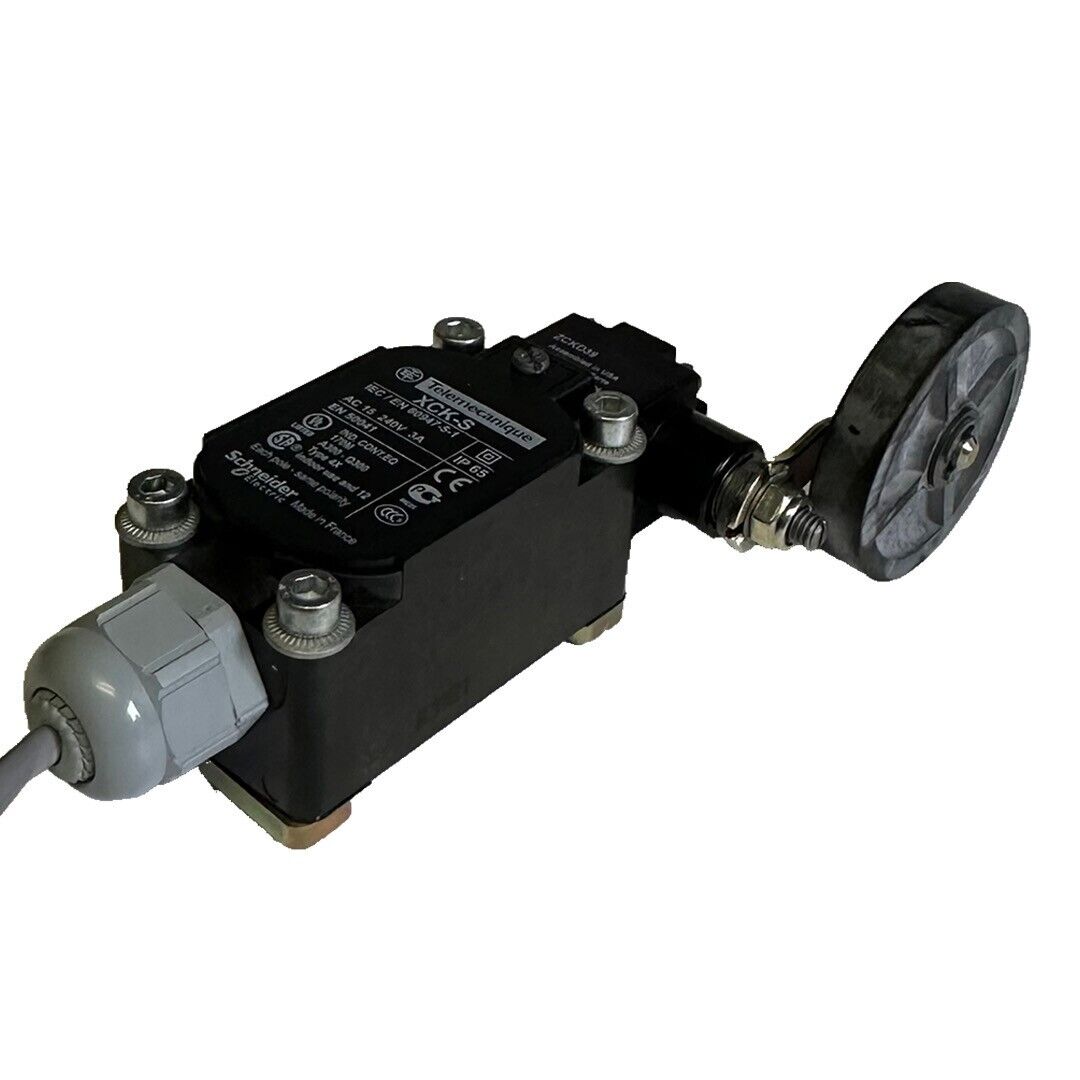 TELEMECANIQUE XCK-S / XCKS LIMIT SWITCH BODY W/ ZCKD39 HEAD ZCK-Y39 RO ...